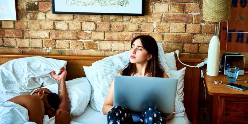Social Media Infidelity and Relationships: What to Do? - Icydk