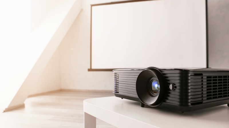 How to Use a Projector Outside During the Day: A Step-By-Step Guide - Icydk